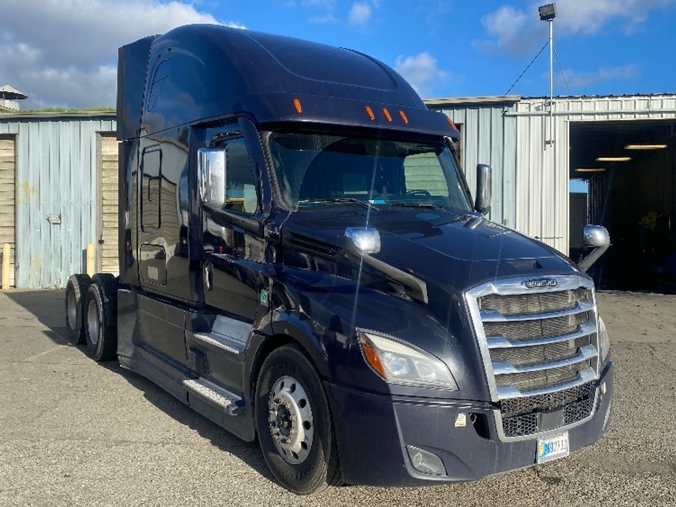 2020 Freightliner T12664ST Sleeper Tractor