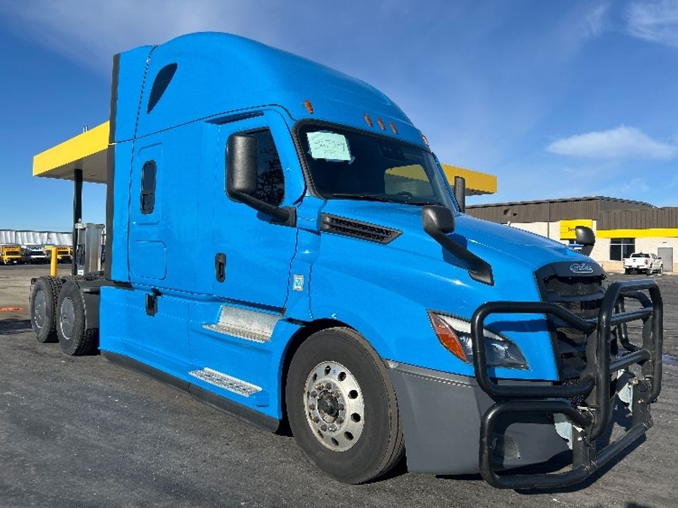 2020 Freightliner T12664ST Sleeper Tractor