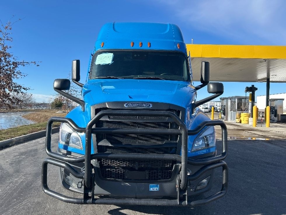2020 Freightliner T12664ST Sleeper Tractor