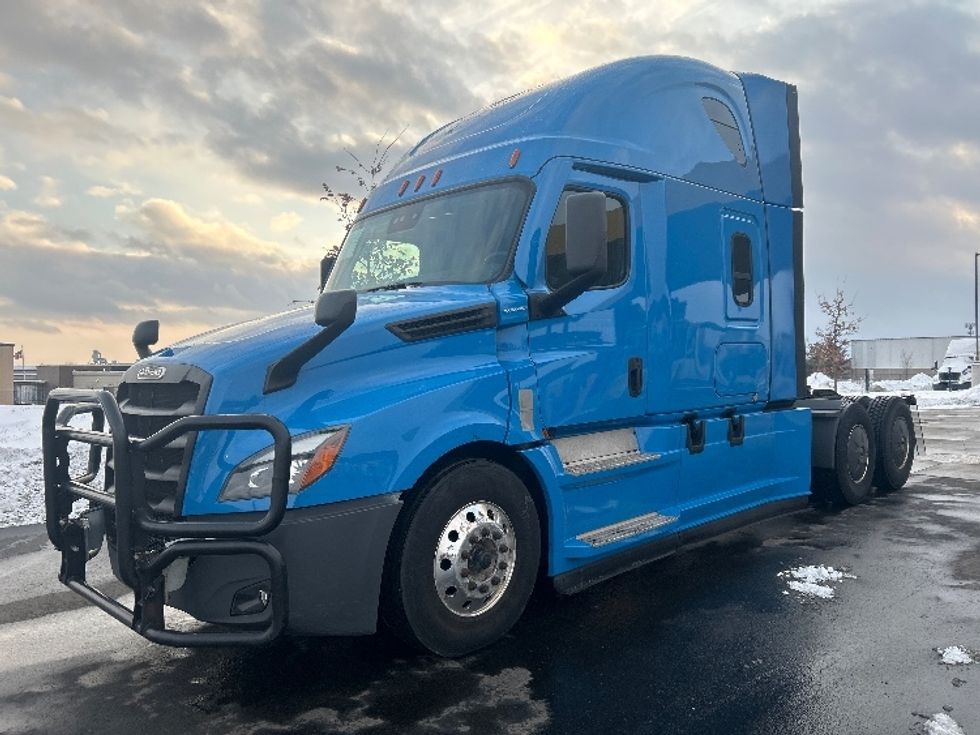 2020 Freightliner T12664ST Sleeper Tractor