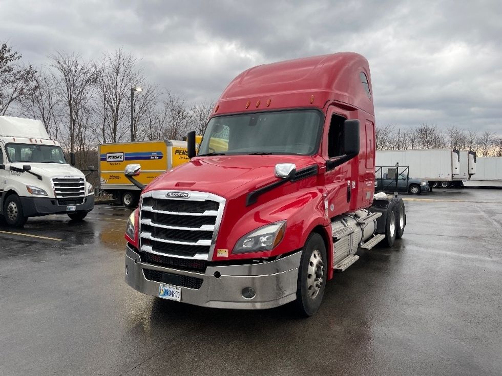 2020 Freightliner T12664ST Sleeper Tractor