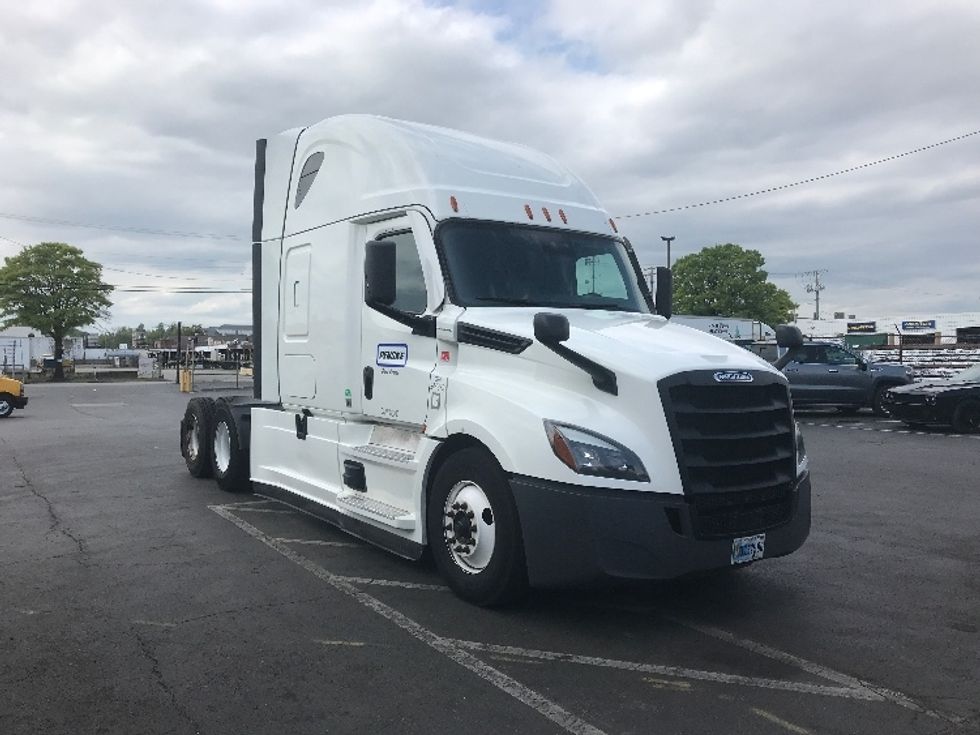 2021 Freightliner T12664ST Sleeper Tractor