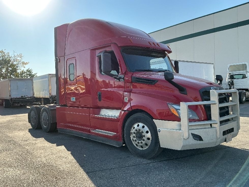 2021 Freightliner T12664ST Sleeper Tractor