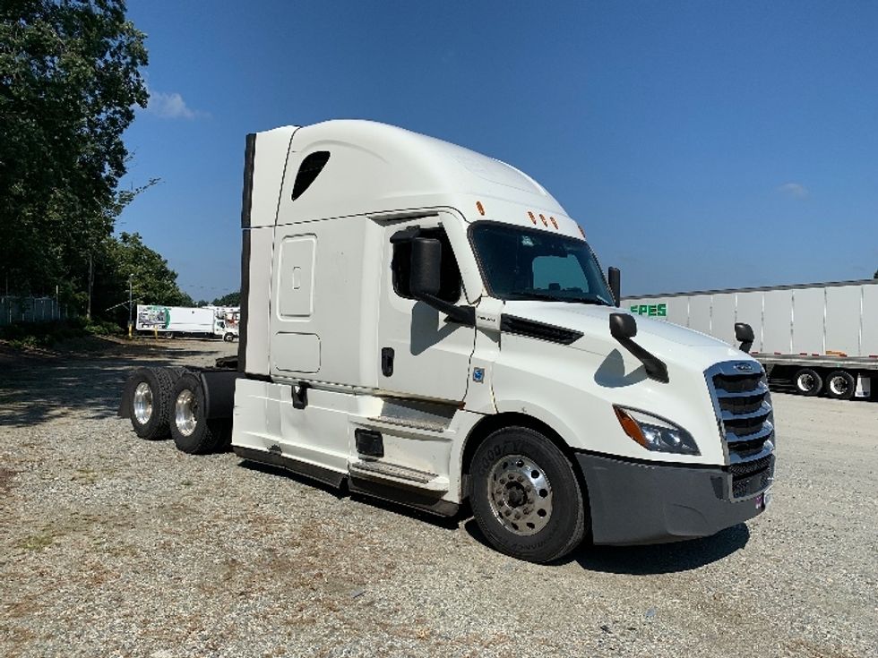 2021 Freightliner T12664ST Sleeper Tractor