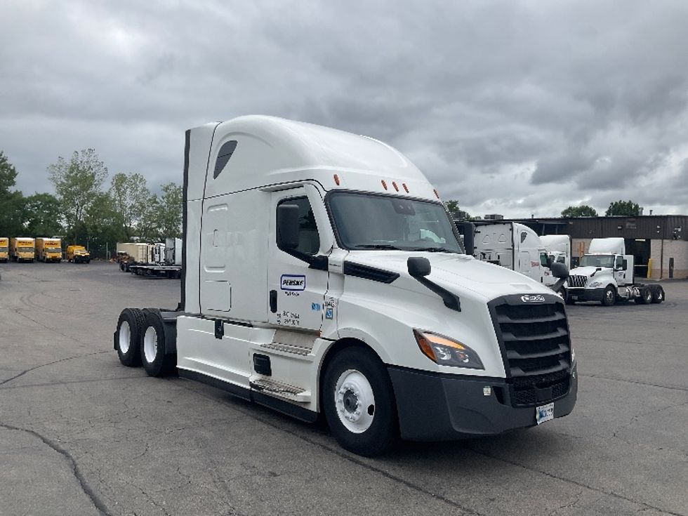 2021 Freightliner T12664ST Sleeper Tractor