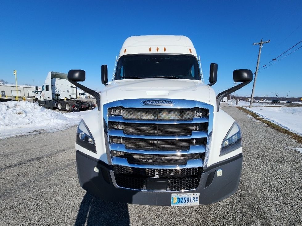 2021 Freightliner T12664ST Sleeper Tractor