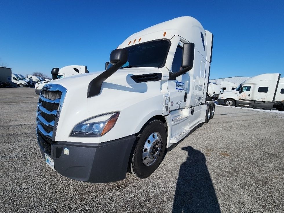 2021 Freightliner T12664ST Sleeper Tractor