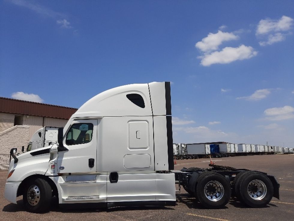 2021 Freightliner T12664ST Sleeper Tractor