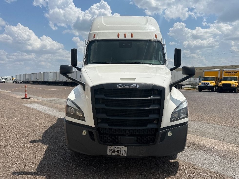 2021 Freightliner T12664ST Sleeper Tractor