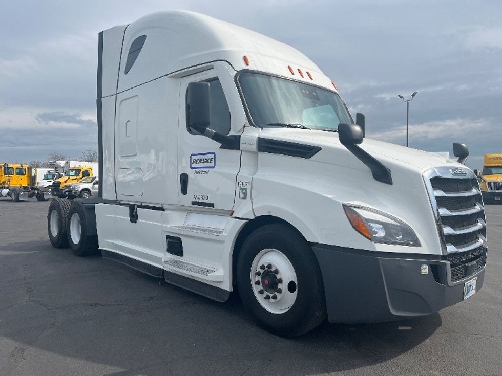 Your Next Used 2022 Freightliner T12664ST, 421871, Is For Sale And ...