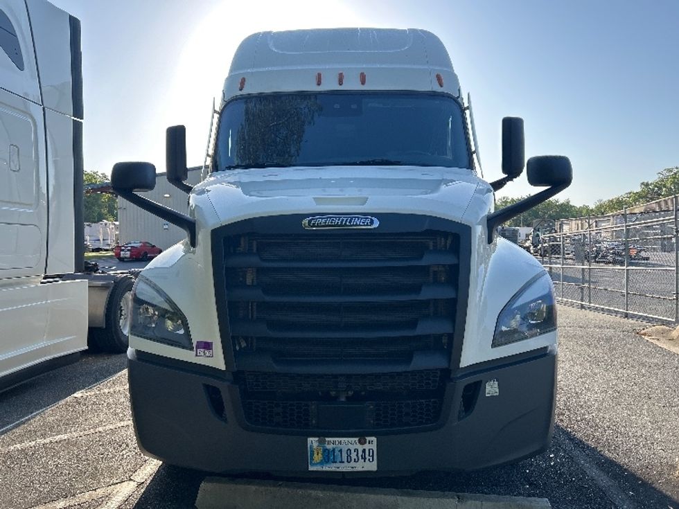 2022 Freightliner T12664ST Sleeper Tractor