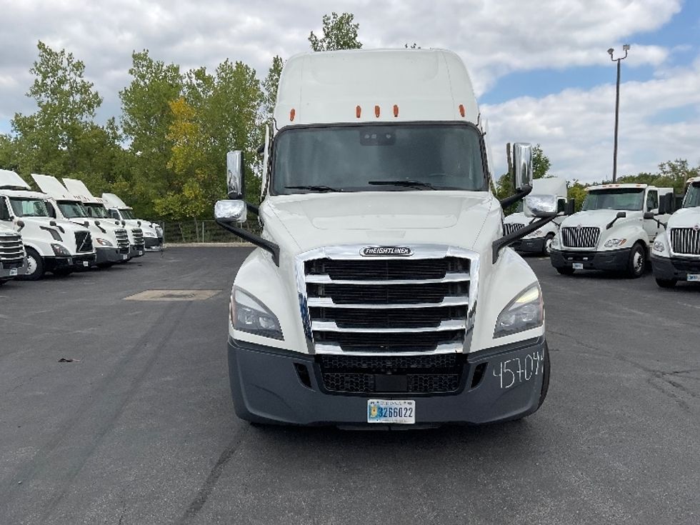 2023 Freightliner T12664ST Sleeper Tractor
