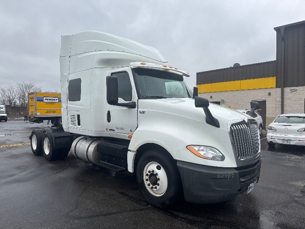 Used Sleeper Trucks for Sale - Penske Used Trucks