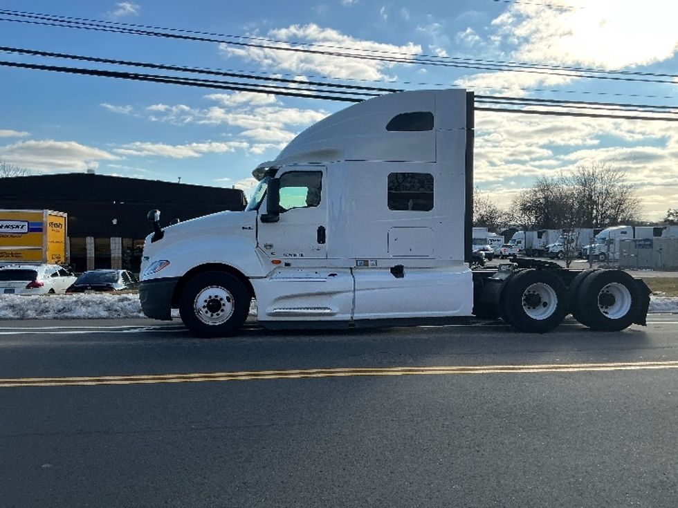 2020 International LT625 Sleeper Tractor