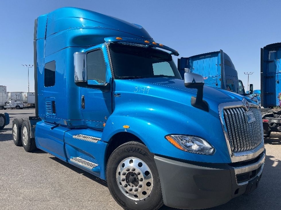 2020 International LT625 Sleeper Tractor