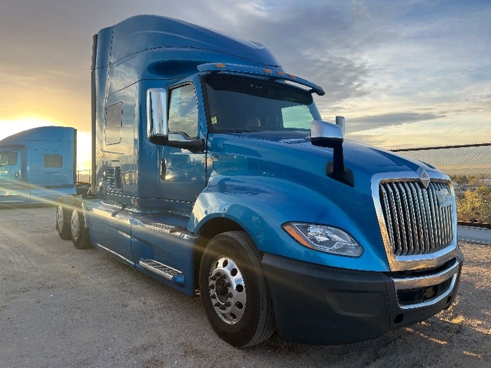 2020 International LT625 Sleeper Tractor