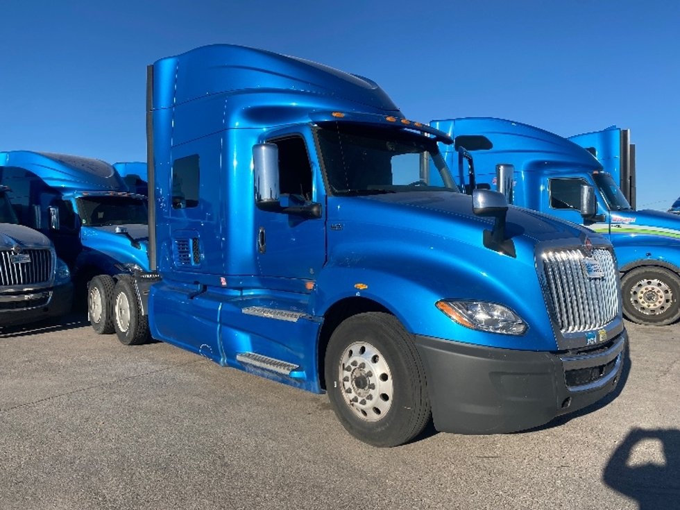 Used Sleeper Trucks for Sale - Penske Used Trucks