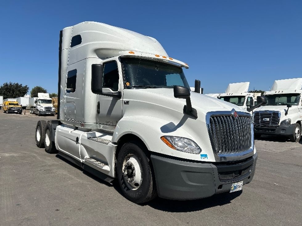 2020 International LT625 Sleeper Tractor