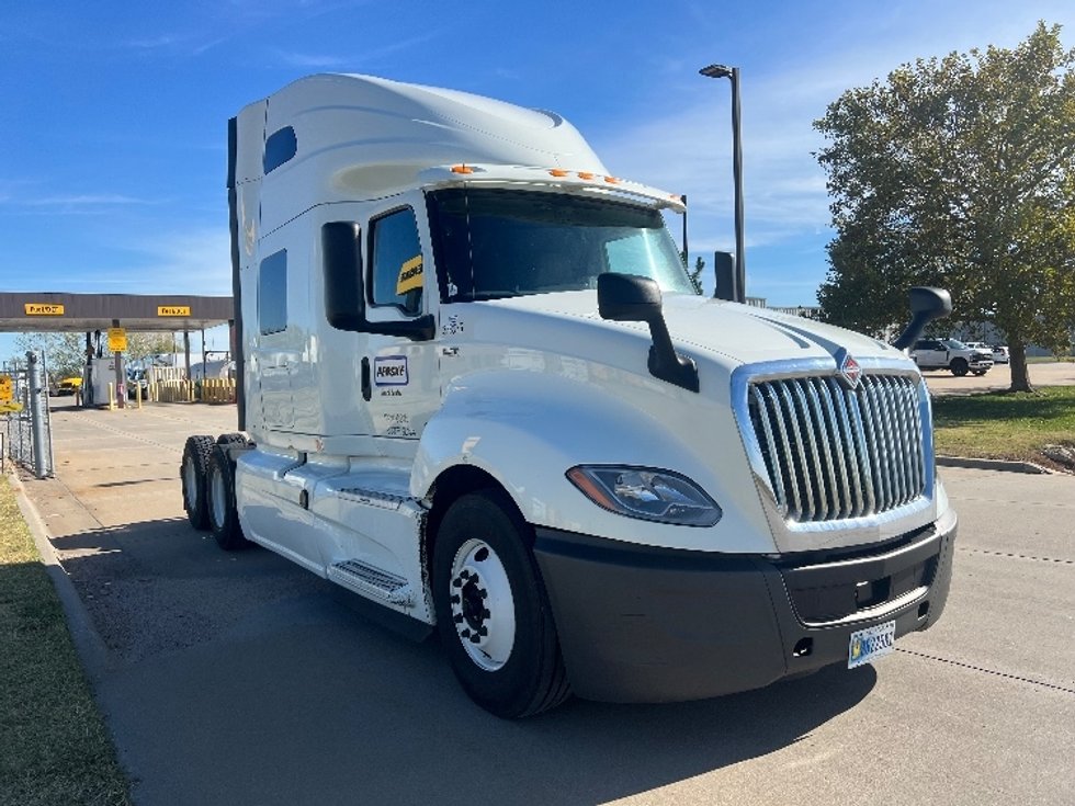 Used Sleeper Trucks for Sale - Penske Used Trucks