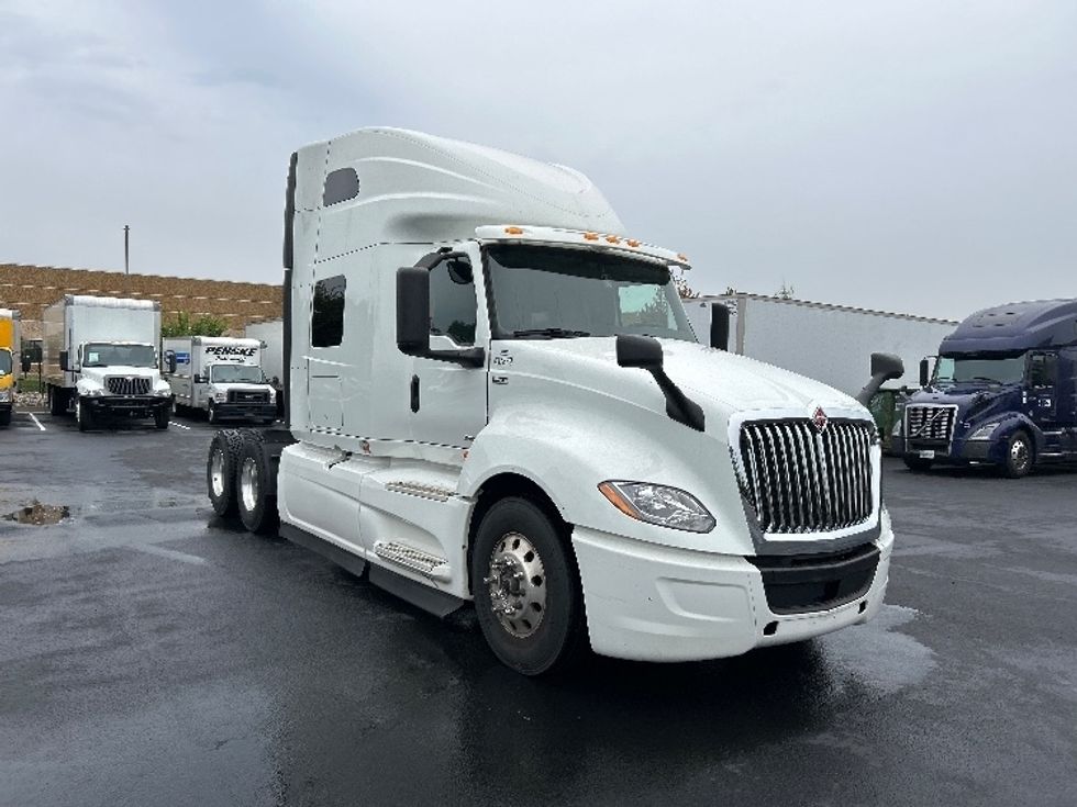 2022 International LT625 Sleeper Tractor