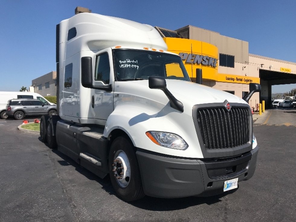 Used Sleeper Trucks for Sale - Penske Used Trucks
