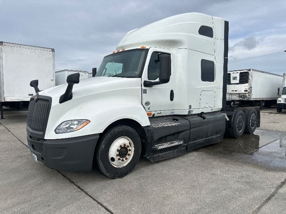 2022 International LT625 Sleeper Tractor