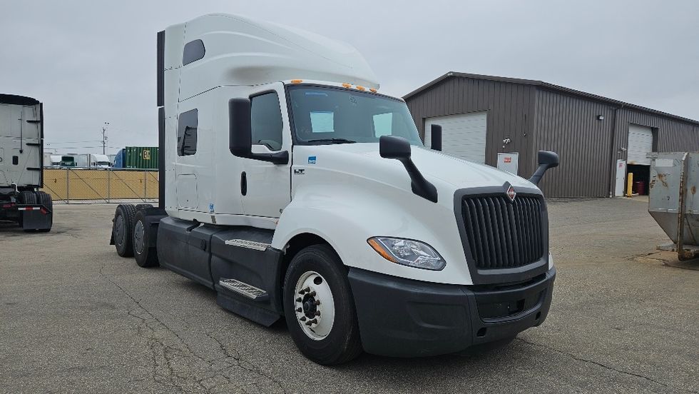 2022 International LT625 Sleeper Tractor
