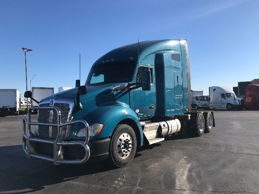 2019 Kenworth T680 Sleeper Tractor