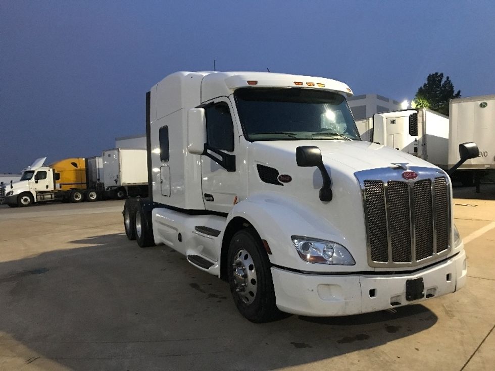 2019 Peterbilt 579 Sleeper Tractor