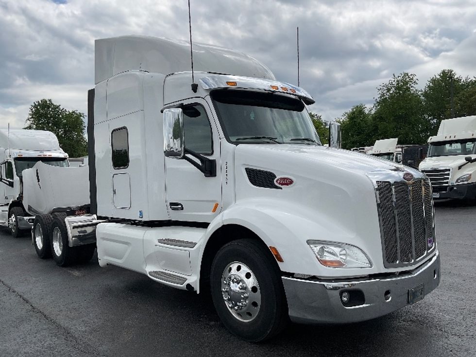 2019 Peterbilt 579 Sleeper Tractor