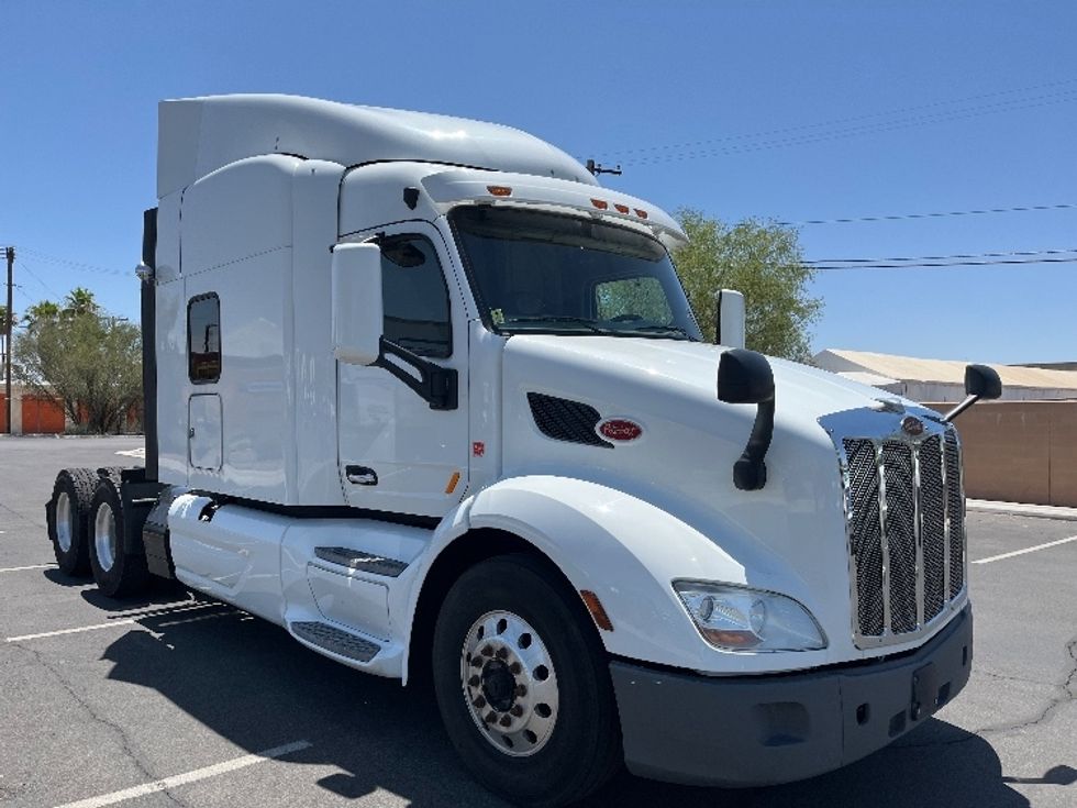 2019 Peterbilt 579 Sleeper Tractor