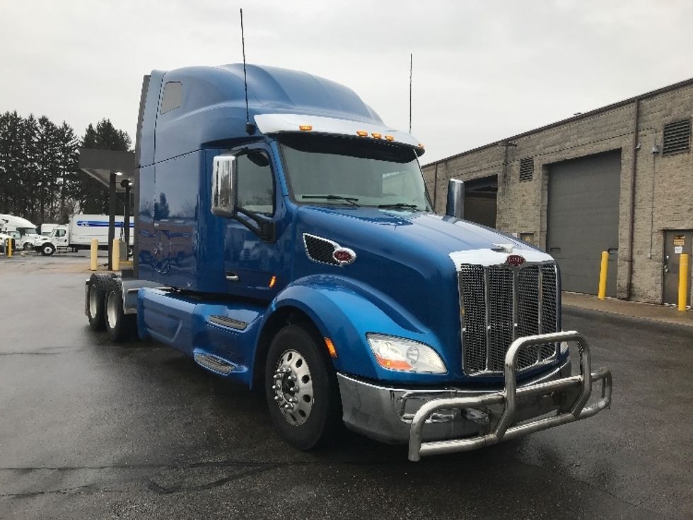 2021 Peterbilt 579 Sleeper Tractor
