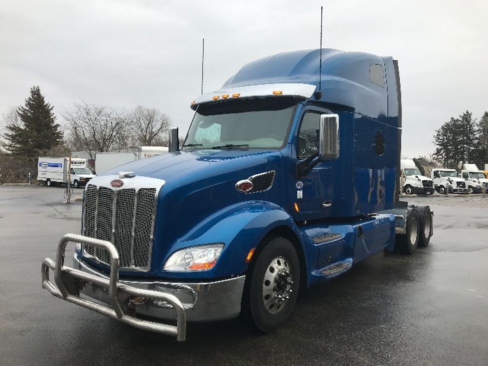 2021 Peterbilt 579 Sleeper Tractor