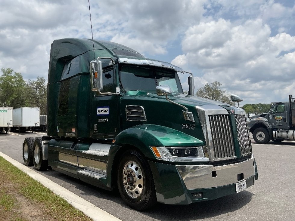 Used Western Star Sleeper Trucks for Sale - Penske Used Trucks
