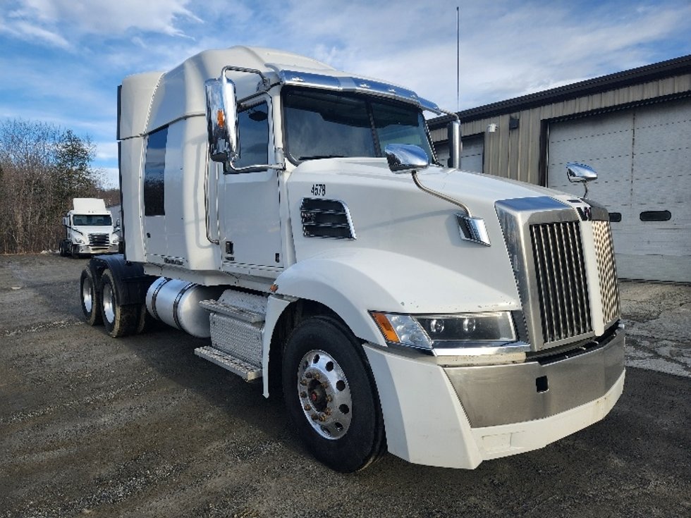 Used Western Star Sleeper Trucks for Sale - Penske Used Trucks
