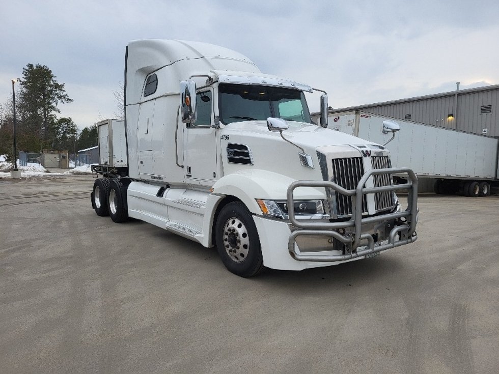 Used Western Star Sleeper Trucks for Sale - Penske Used Trucks