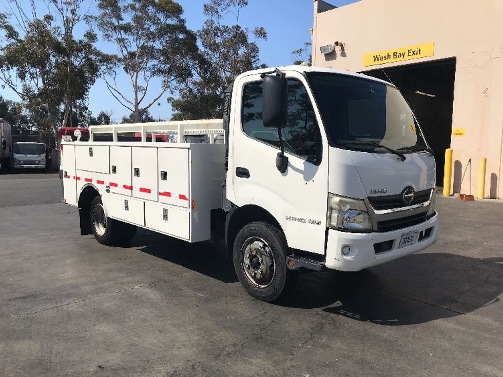 2015 Hino 195 Utility Truck