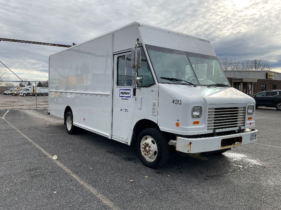 2018 Ford F59 Walk-in Van (Step Van)