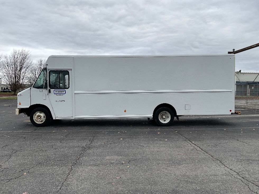 2018 Ford F59 Walk-in Van (Step Van)
