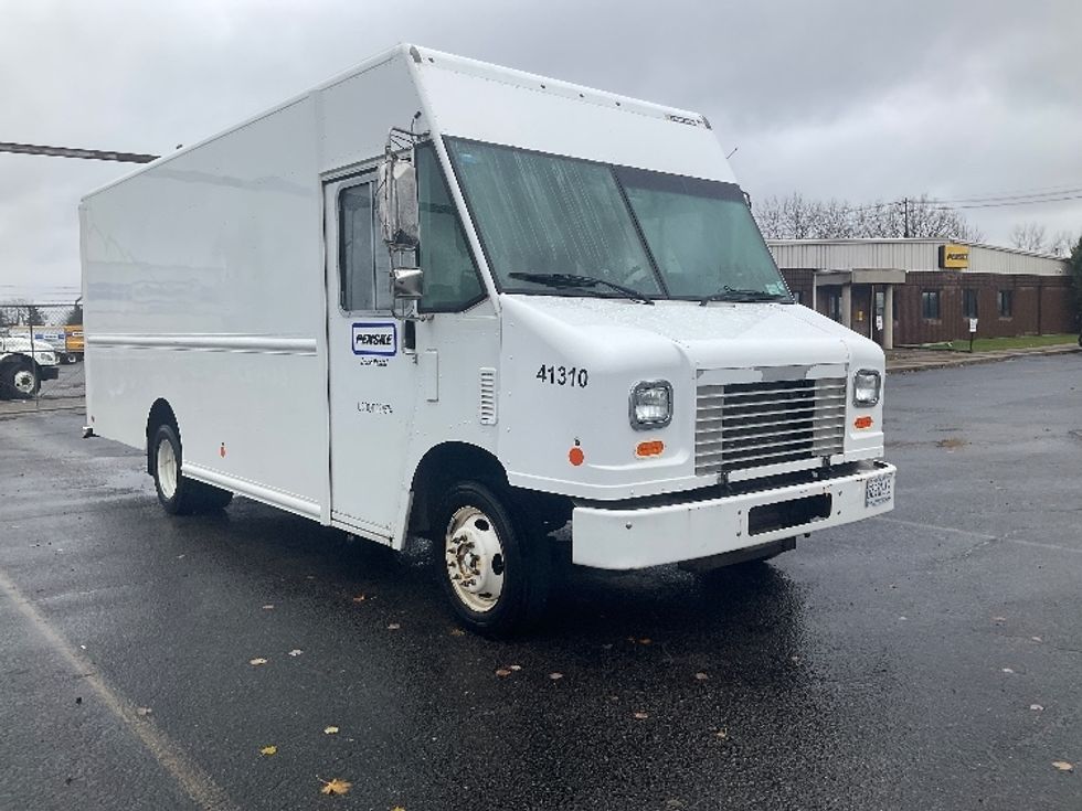2018 Ford F59 Walk-in Van (Step Van)