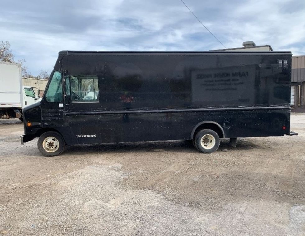 2019 Ford E350 Walk-in Van (Step Van)