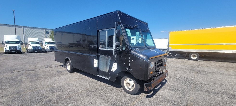 Used Walk-in Vans (Step Vans) for Sale - Penske Used Trucks