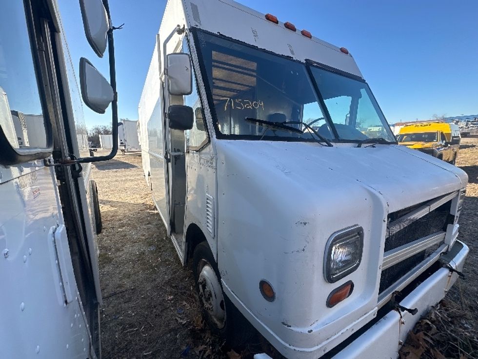 Used Walk-in Vans (Step Vans) for Sale - Penske Used Trucks