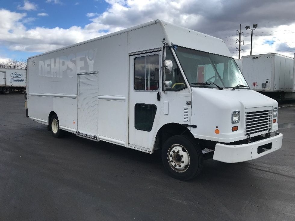 2015 Freightliner MT55 Walk-in Van (Step Van)