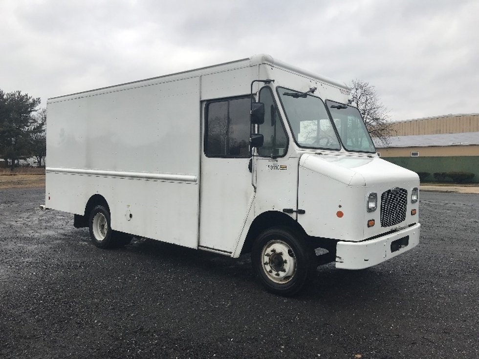 Used Walk-in Vans (Step Vans) for Sale - Penske Used Trucks