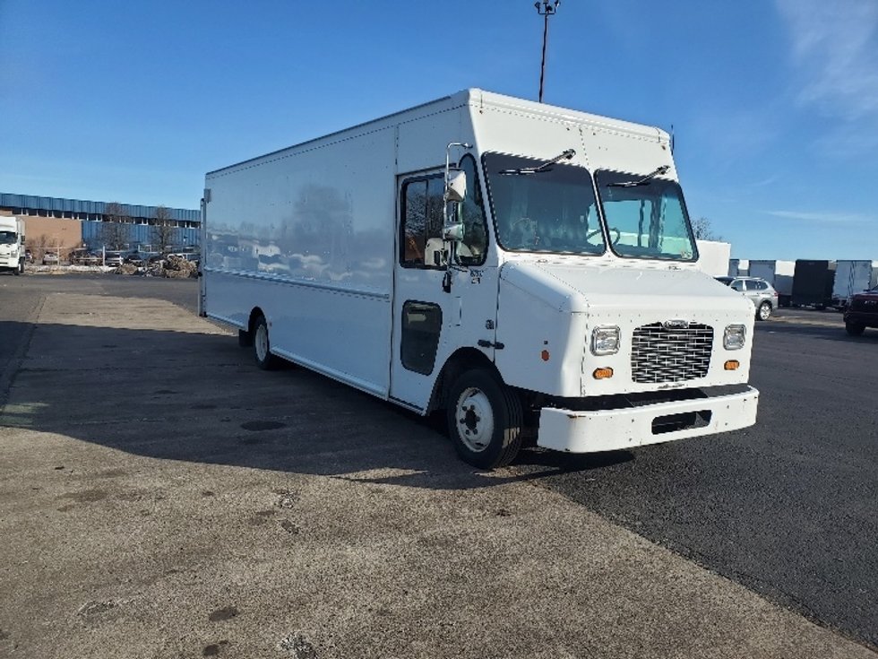 Used Freightliner Walk-in Vans (Step Vans) for Sale - Penske Used Trucks