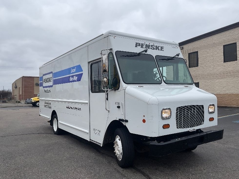 2021 Freightliner MT45G Walk-in Van (Step Van)
